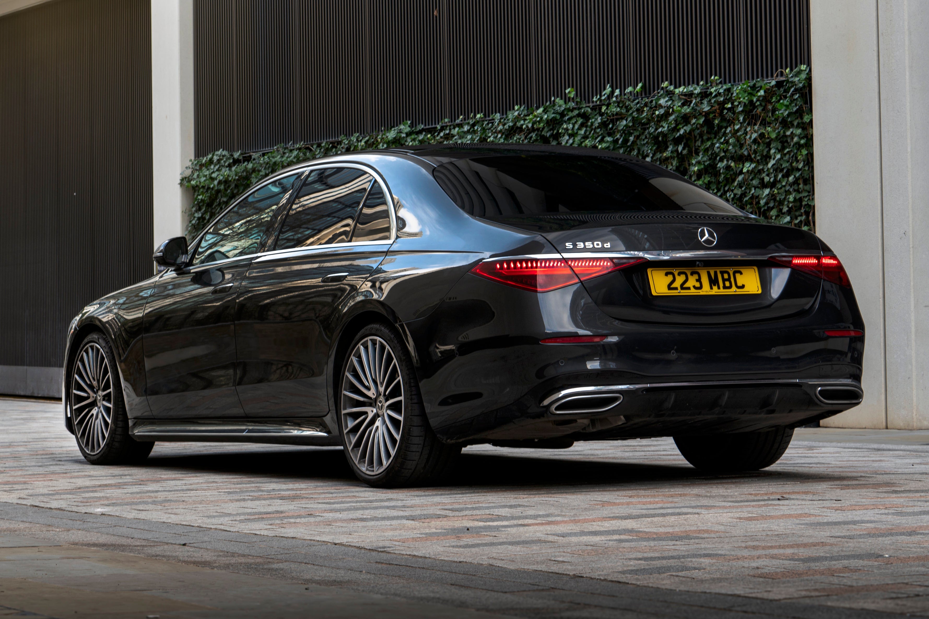 Mercedes-Benz S-Class Review 2026: Price, specs & boot space | heycar UK