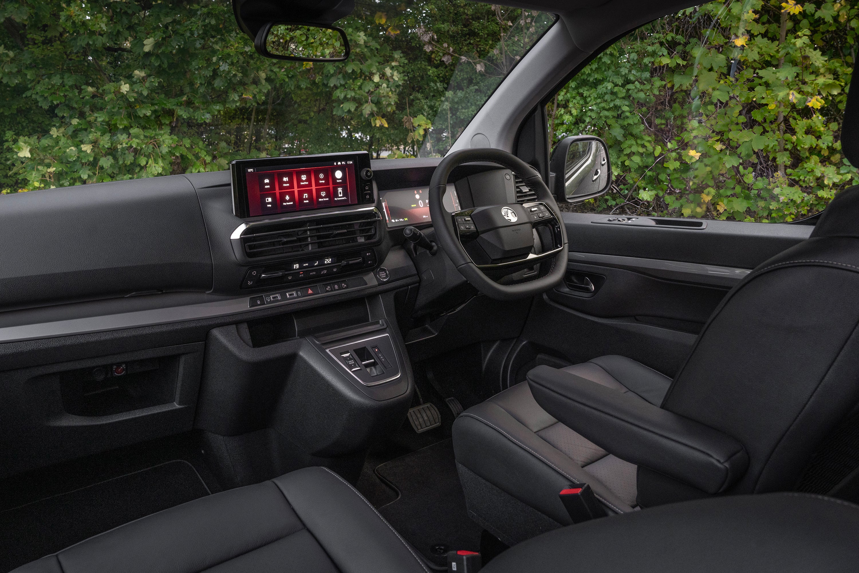 Vauxhall Vivaro Life Electric 2026: Price, specs & boot space | heycar UK