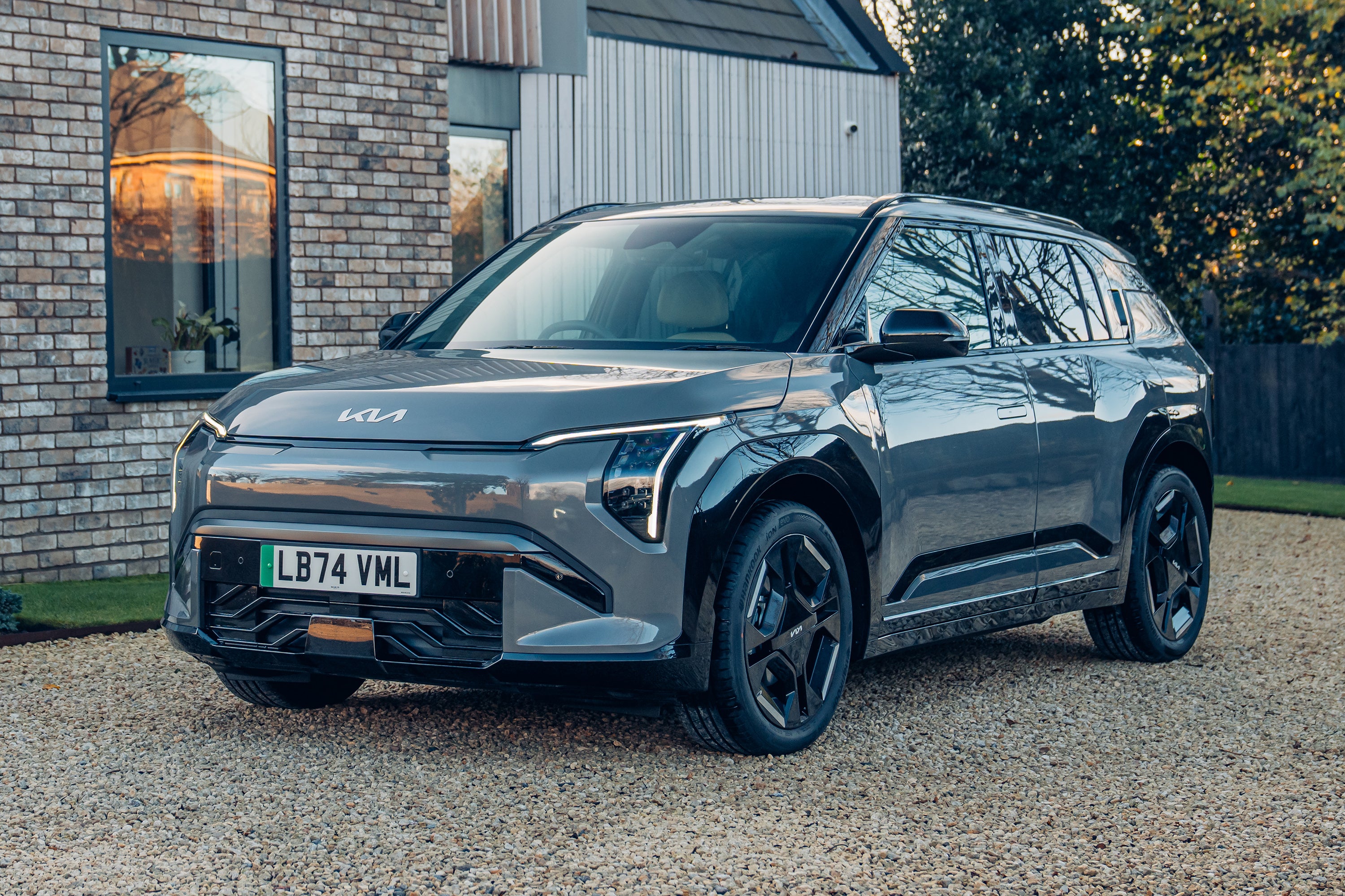 Kia EV3 Review 2025: Price, specs & boot space | heycar UK