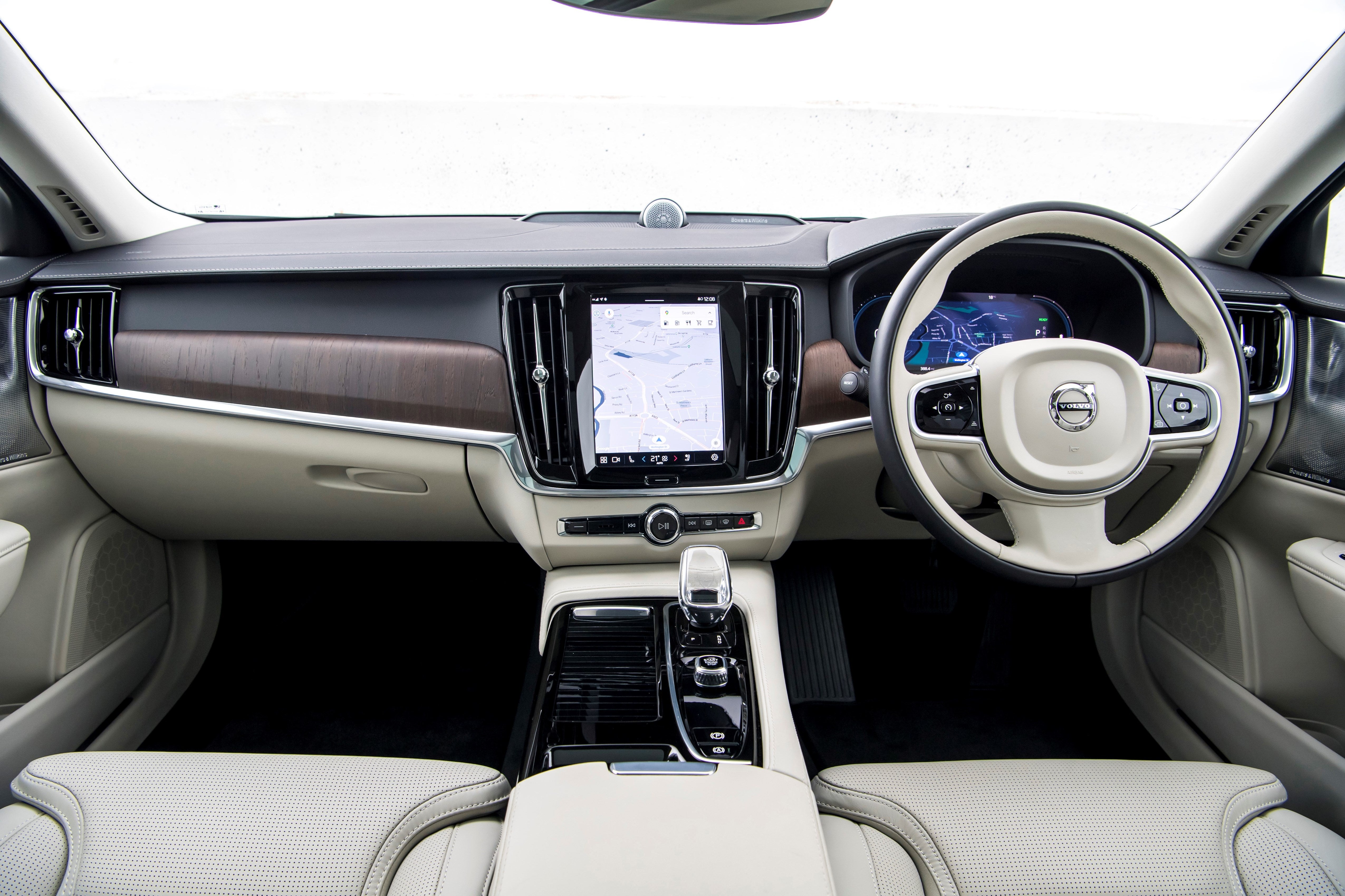 Volvo V90 Review 2025: Price, specs & boot space | heycar UK