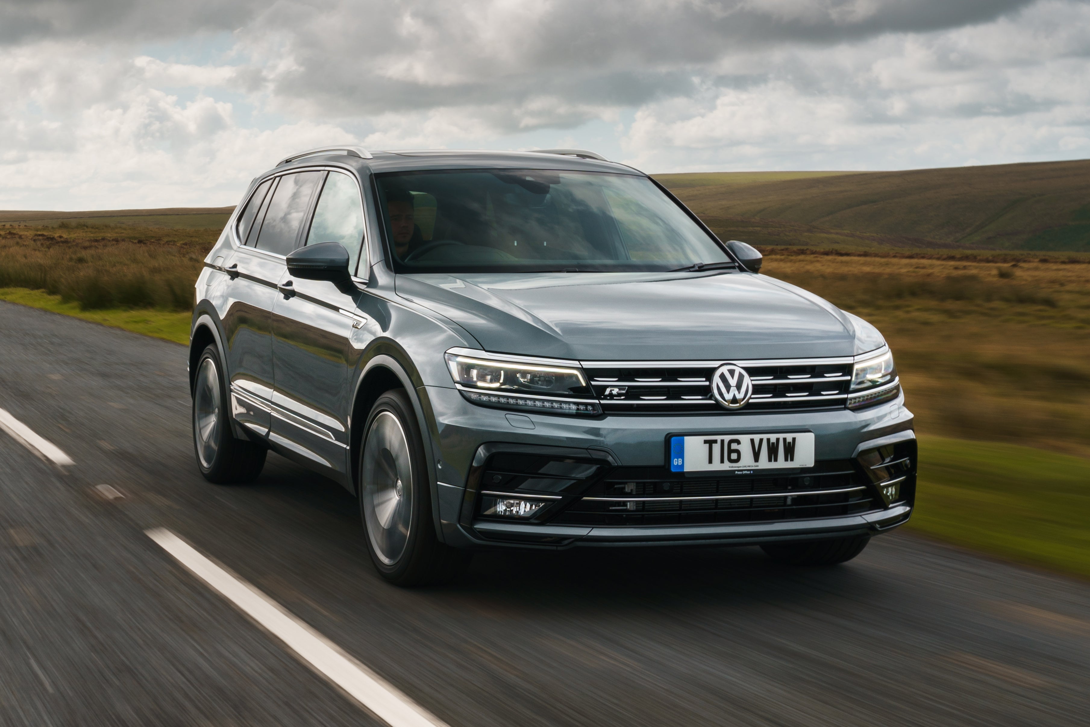 Best cars for three child seats in 2025 | heycar UK
