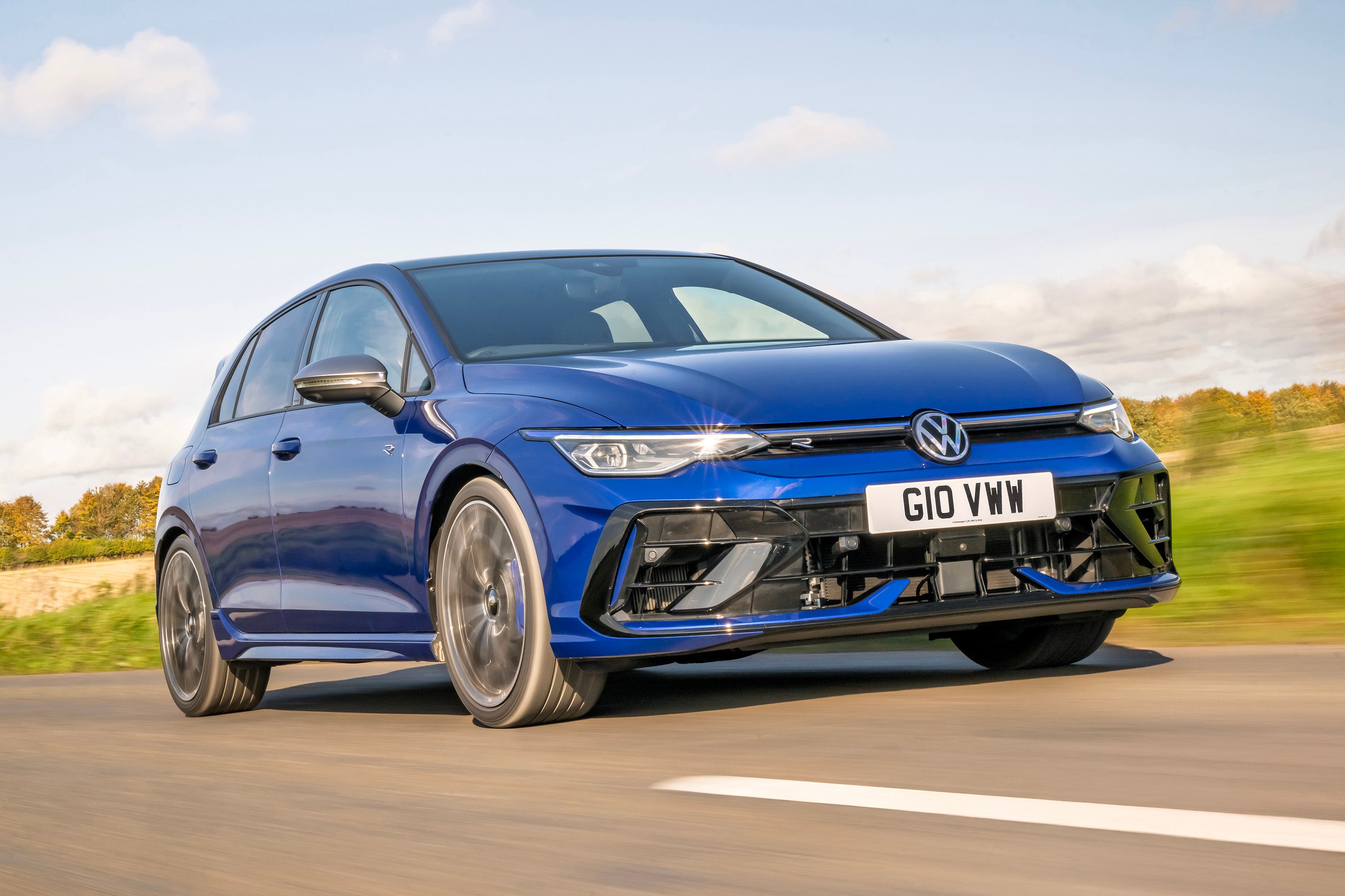 Volkswagen Golf R Review 2026: Price, specs & boot space | heycar UK