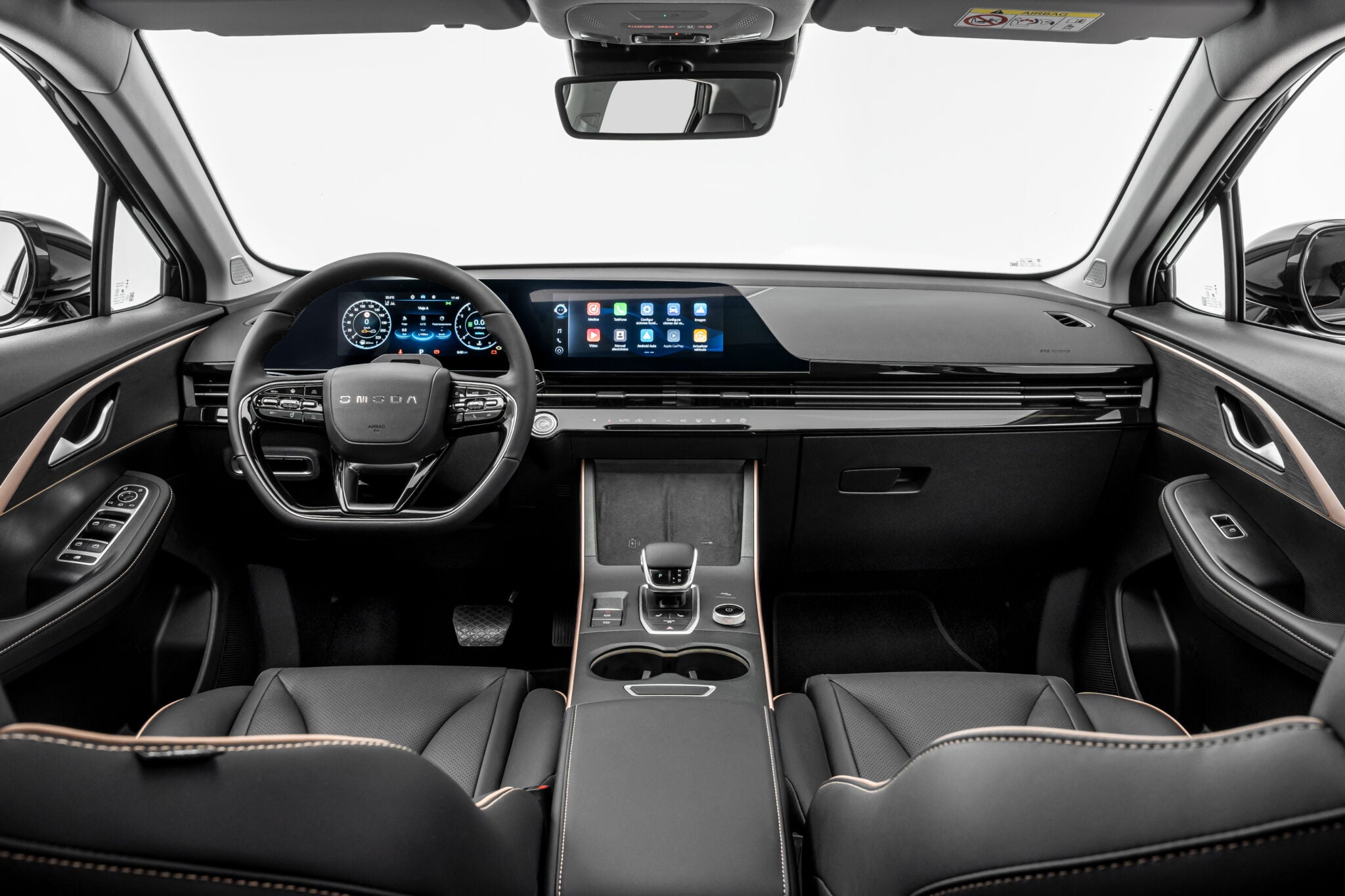 Omoda 5 Review 2025: Price, specs & boot space | heycar UK