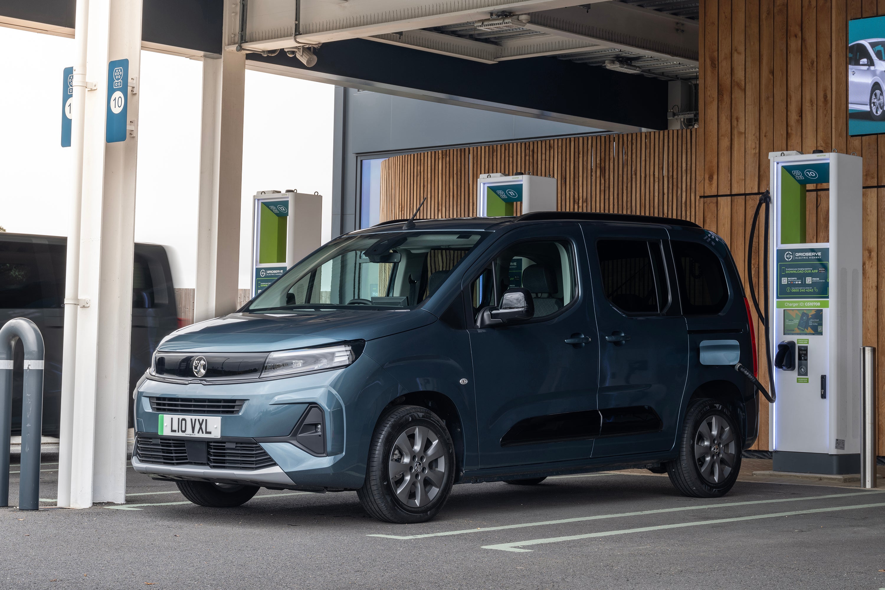 Vauxhall Combo Life Electric Review 2025: Price, specs & boot space ...