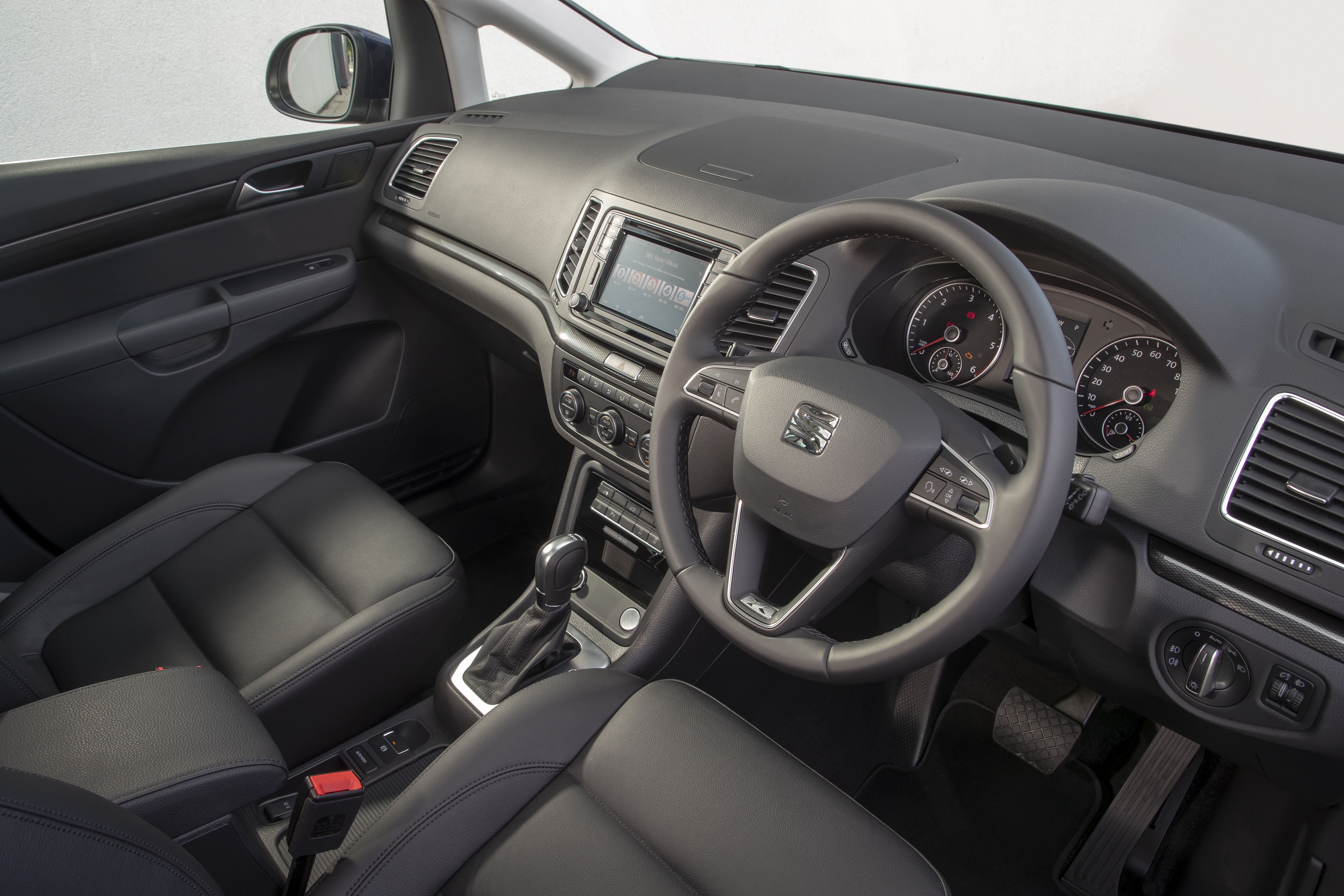 SEAT Alhambra (2010-2020) Review | heycar UK