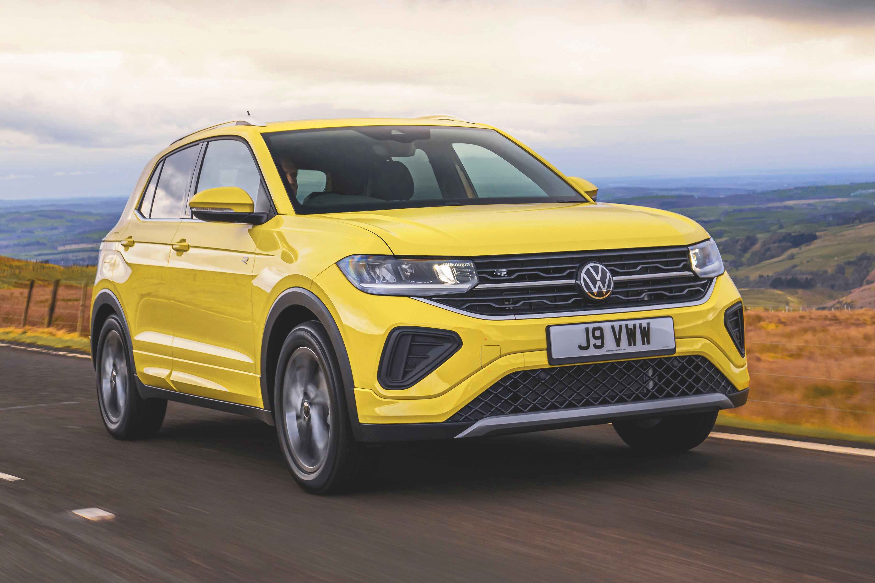 Volkswagen T-Cross Review 2025: Price, specs & boot space | heycar UK