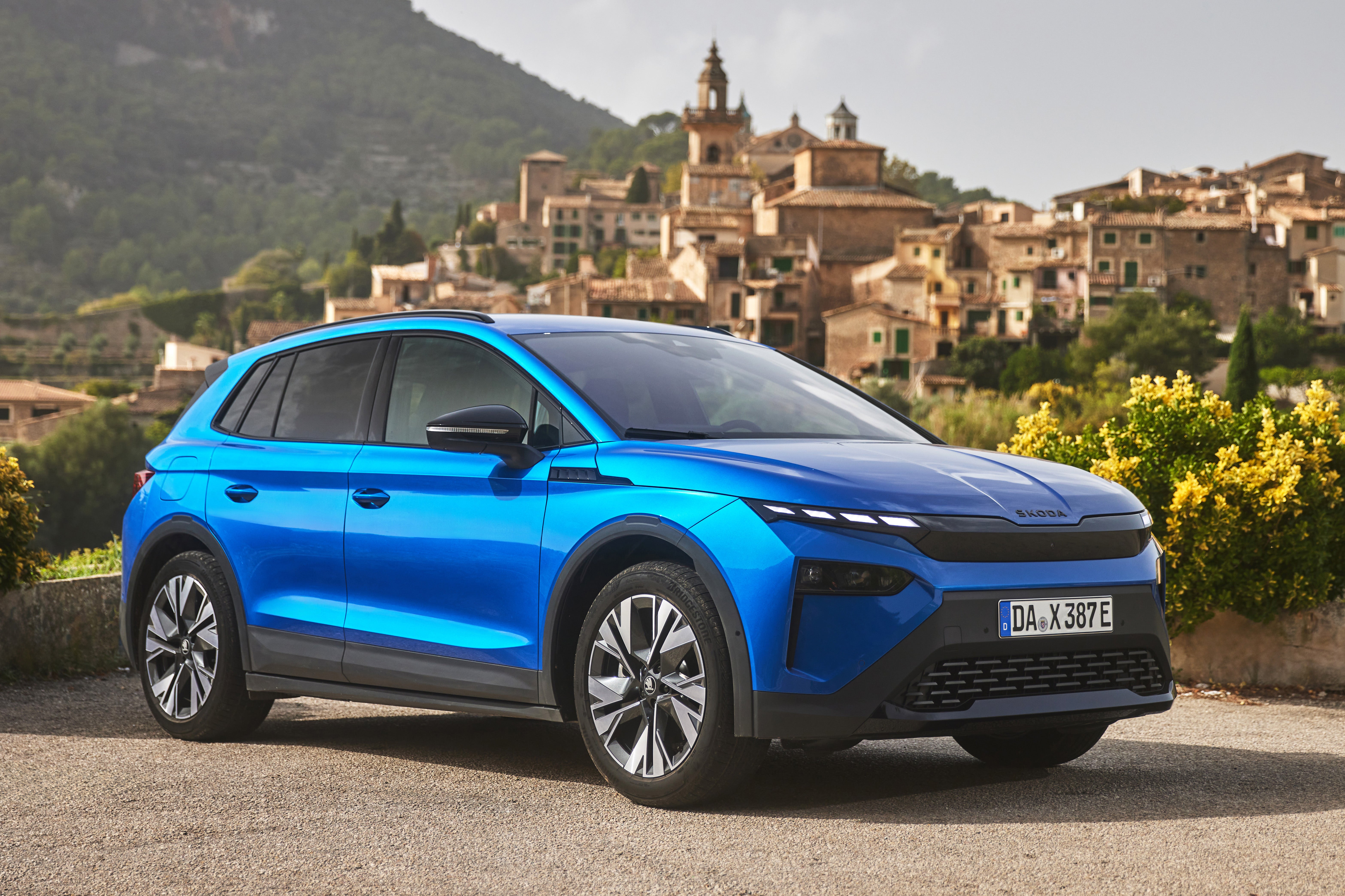 Skoda Elroq Review 2025: Price, specs & boot space | heycar UK