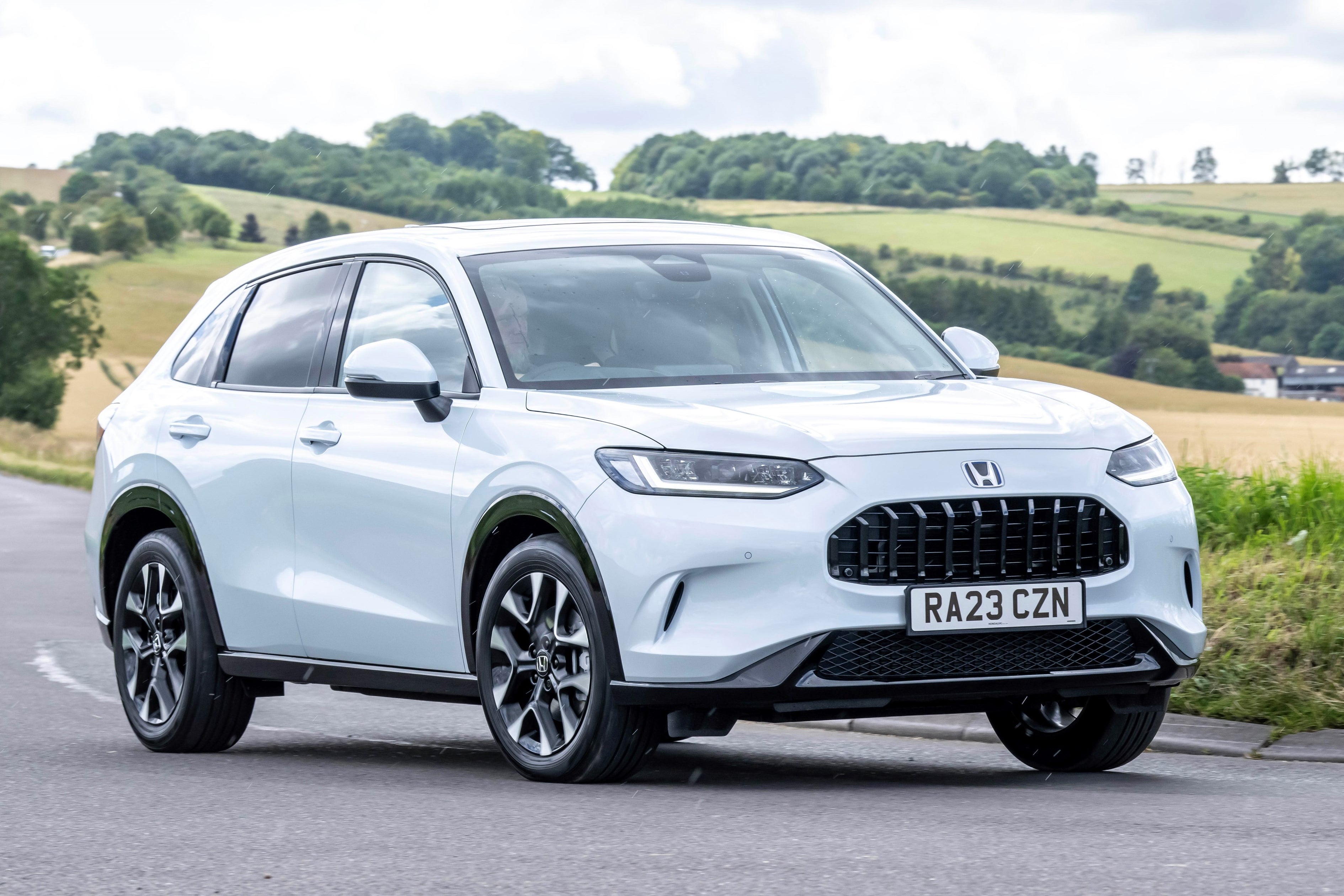 Honda ZR-V Review 2025: Price, specs & boot space | heycar UK