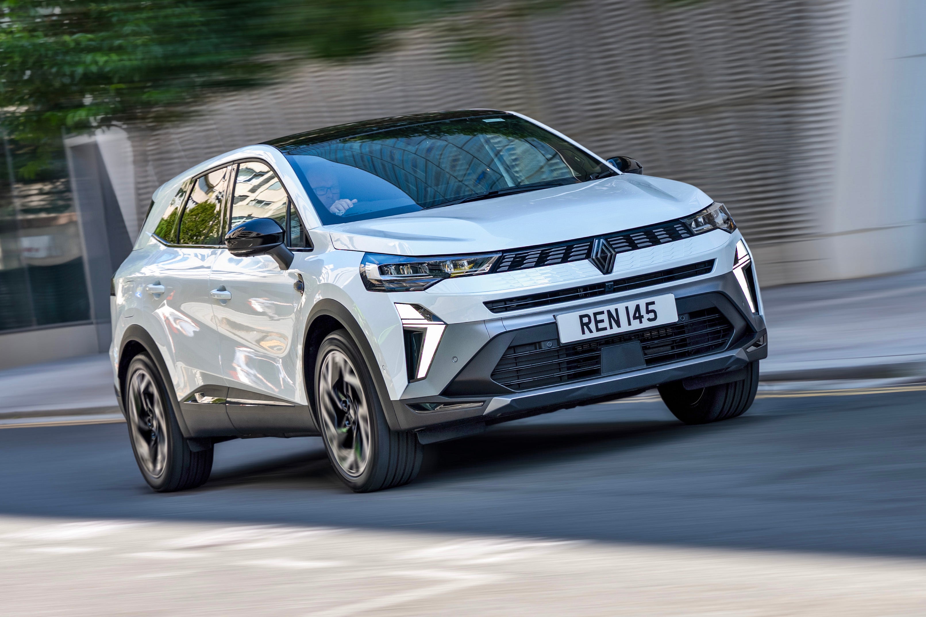 Renault Symbioz Review 2025: Price, specs & boot space | heycar UK