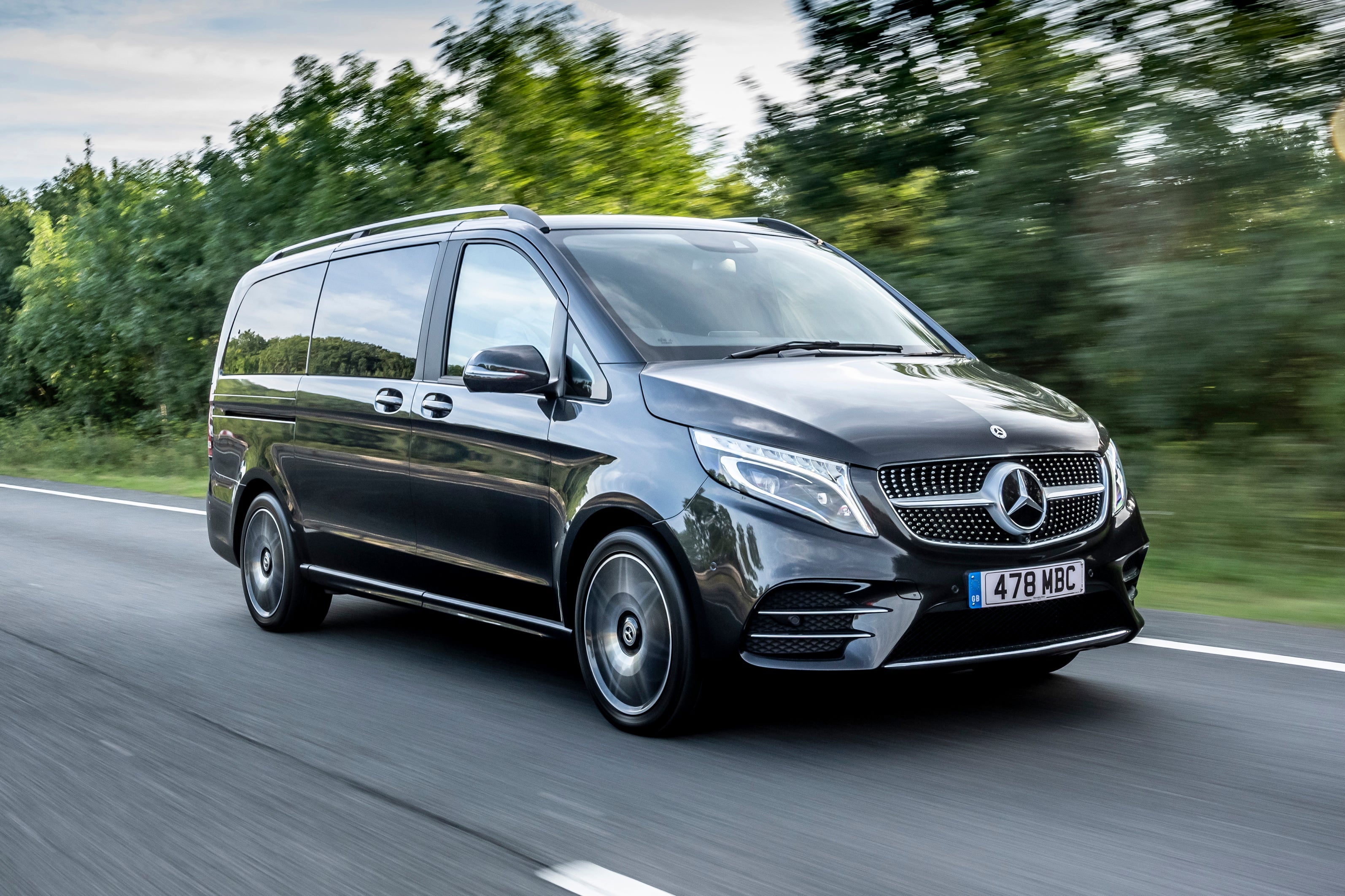 Mercedes-Benz V-Class Review 2025: Price, specs & boot space | heycar UK