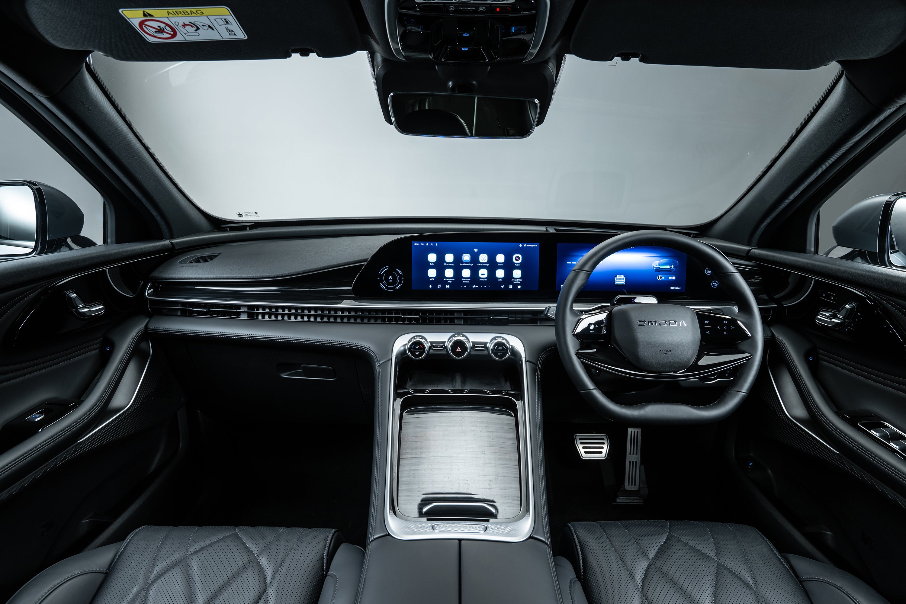 Omoda 9 Review 2026: Price, specs & boot space | heycar UK