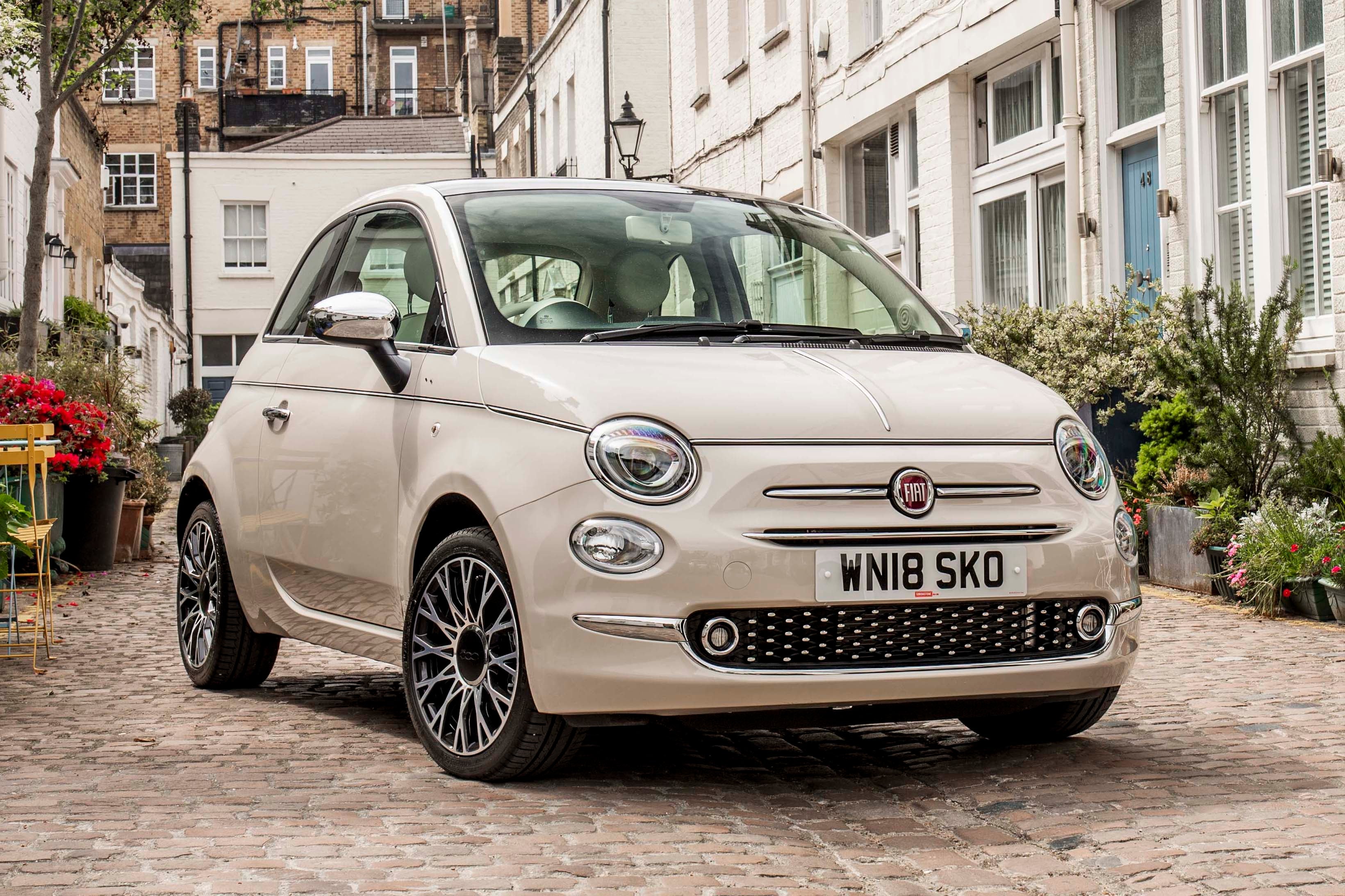 Fiat 500 Review 2026: Price, specs & boot space | heycar UK