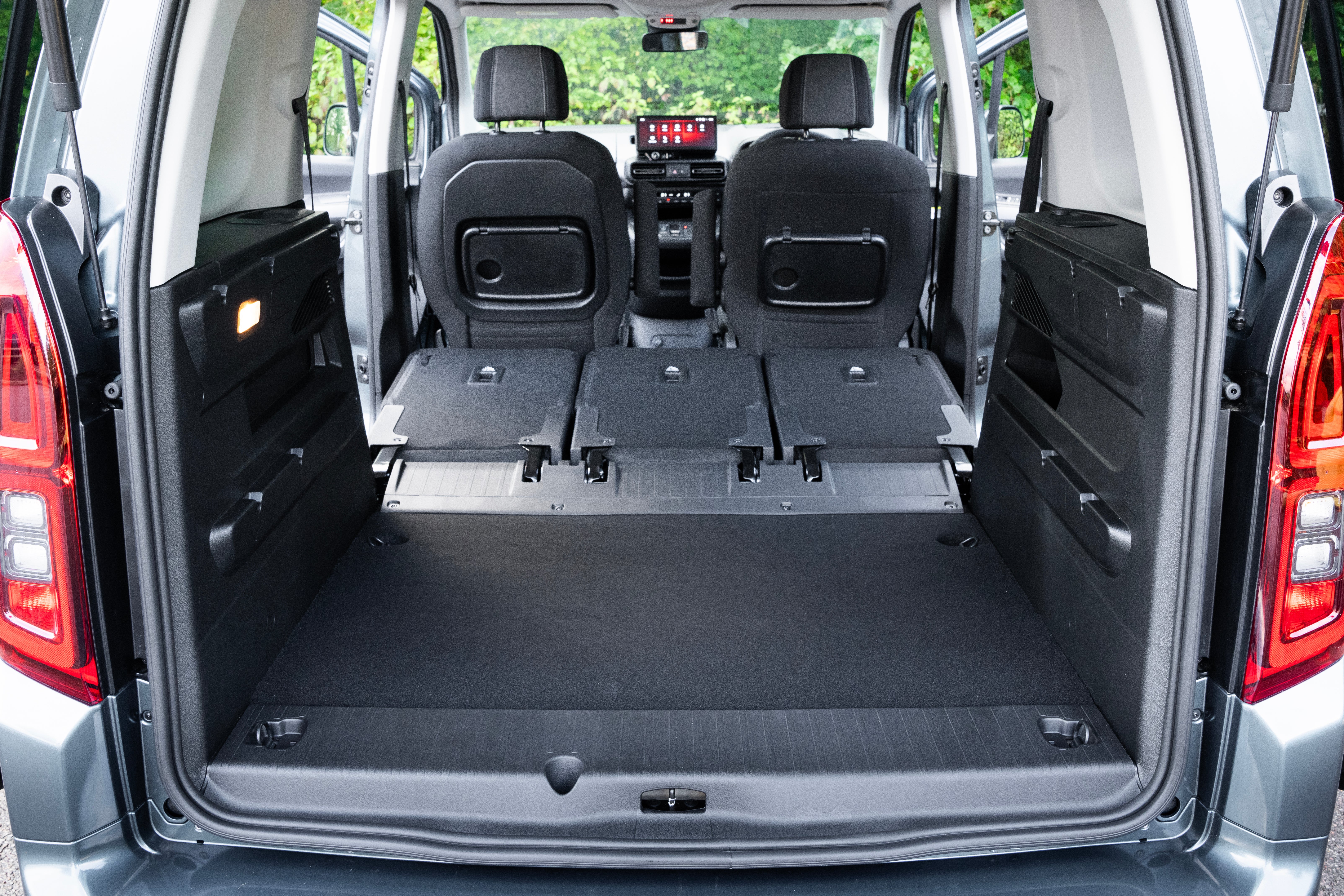 Vauxhall Combo Life Electric Review 2025: Price, specs & boot space ...
