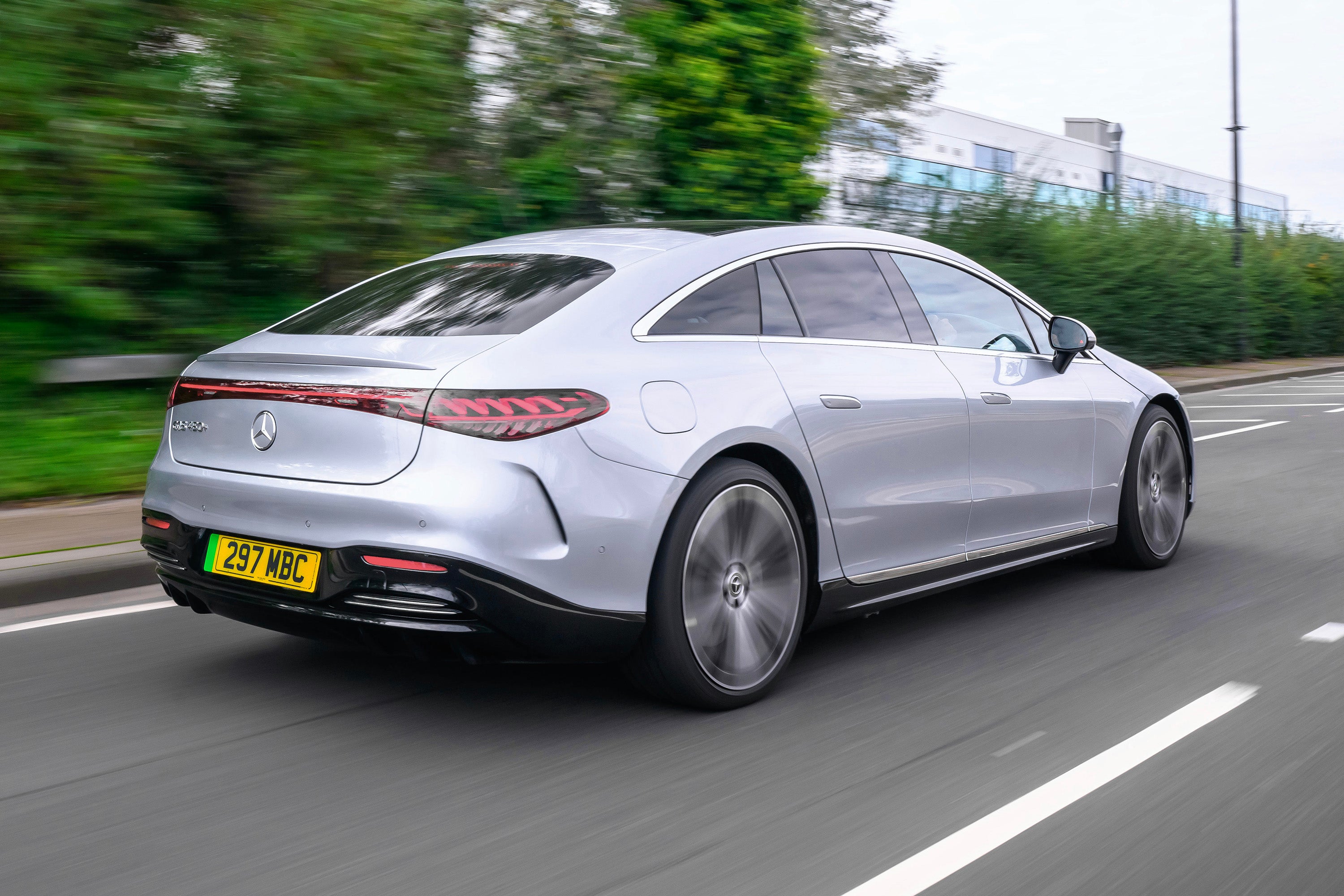 Mercedes-Benz EQS Review 2025: Price, specs & boot space | heycar UK