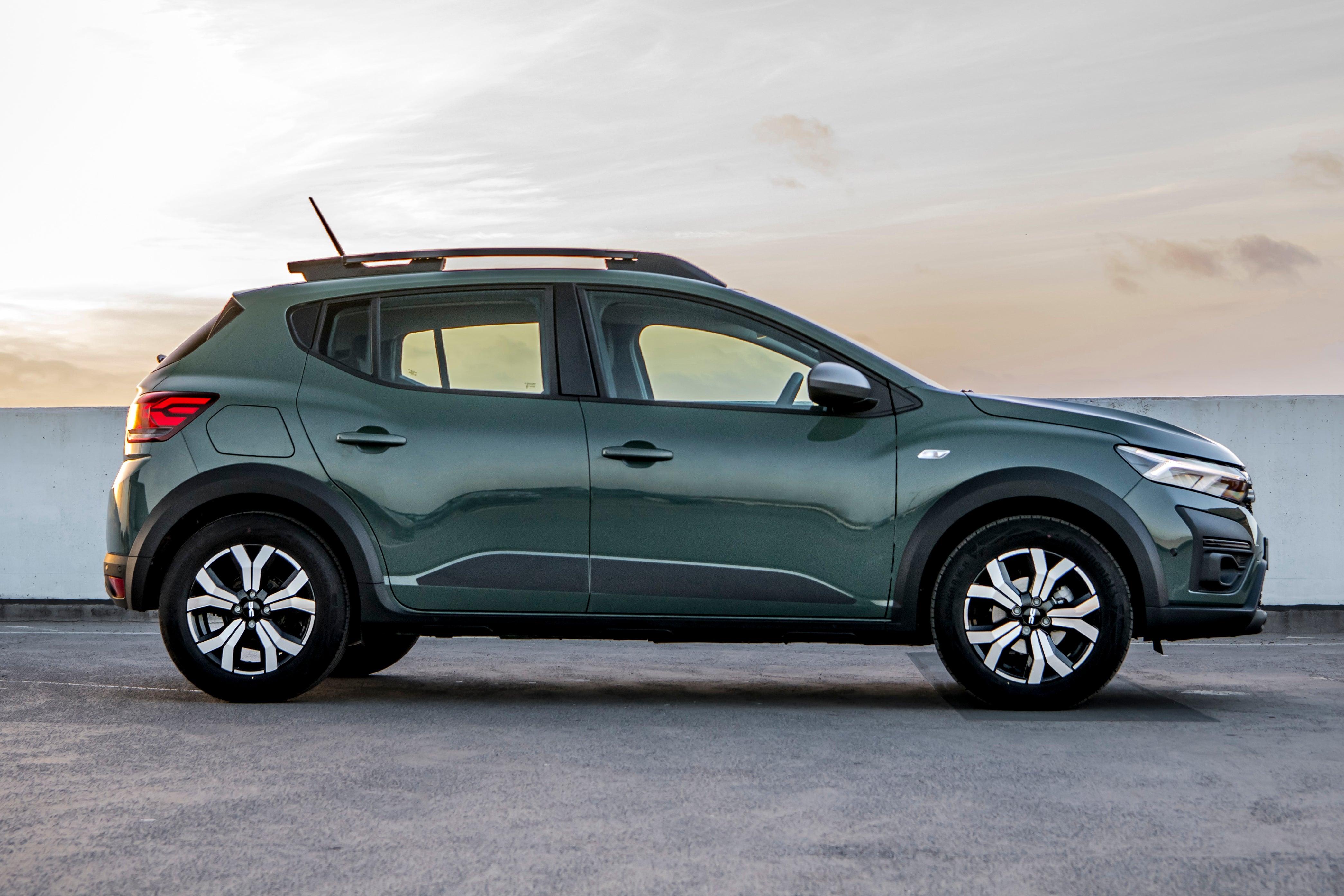 Dacia Sandero Stepway Review 2026: Price, specs & boot space | heycar UK