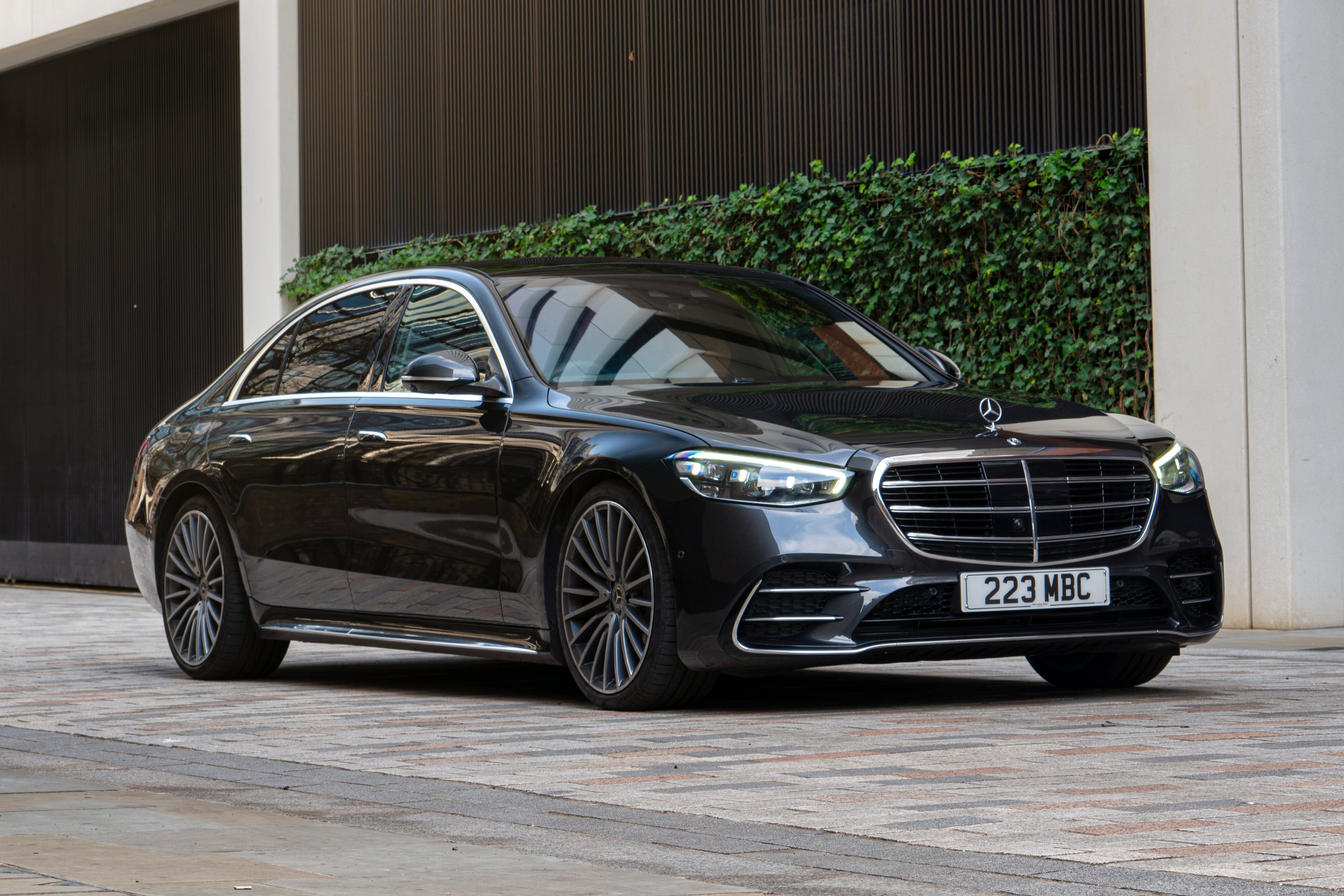 Mercedes-Benz S-Class Review 2026: Price, specs & boot space | heycar UK
